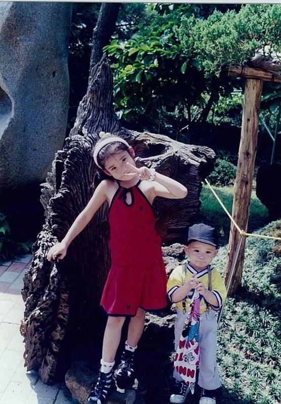 Baby photos of female idols show that stars are born, not made - Koreaboo