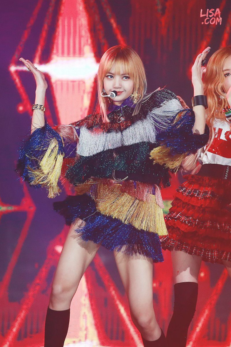 Fans Can't Get Enough Of Lisa In This Rainbow Colored Outfit - Koreaboo