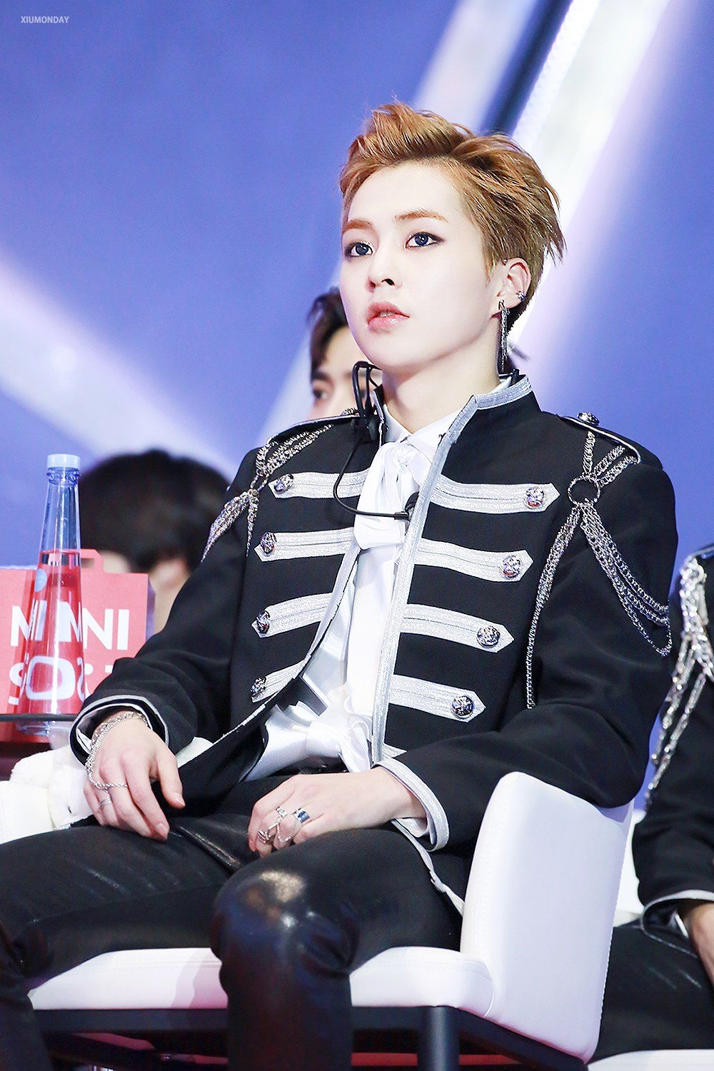 EXO's Xiumin has gone from cute to studly in just 5 years - Koreaboo