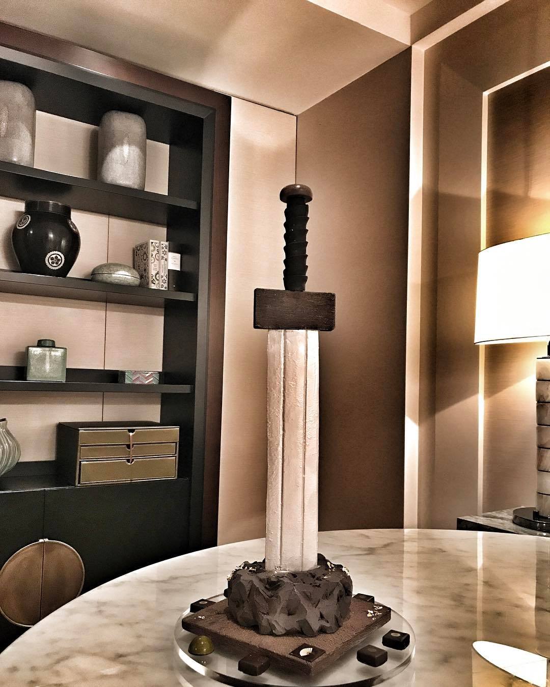 Gong Yoo Greeted With The Most Epic Cake Ever At His Hotel In Taipei ...