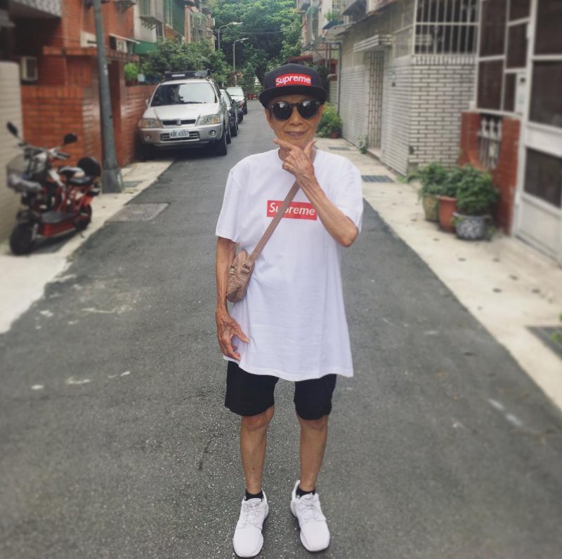 Meet Moon Lin, The 88-Year Old Changing The Street Fashion Game ...