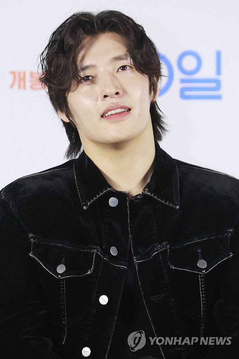 What The Cast Of “Misaeng” Looks Like 10 Years Later - Koreaboo