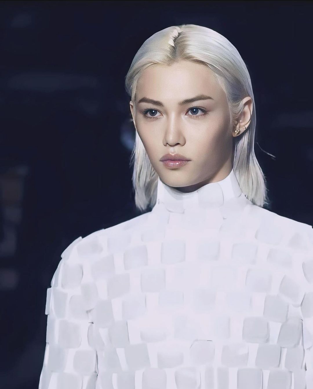 Stray Kids' Felix Slays As A Runway Model At Paris Fashion Week - Koreaboo