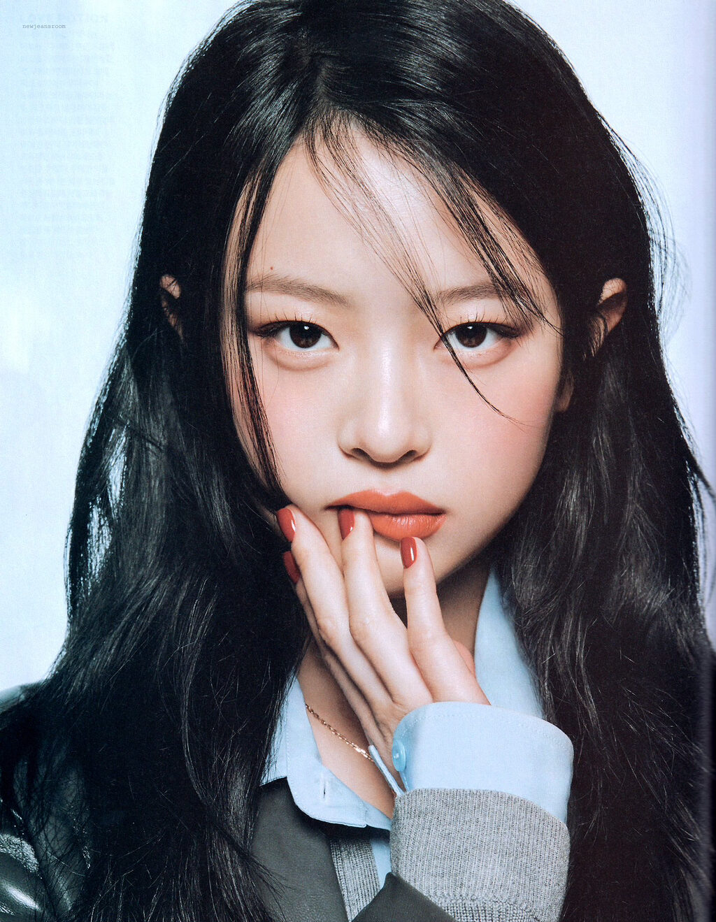 NewJeans' Hanni Models New, Choppy Hairstyle In Cosmopolitan Pictorial ...