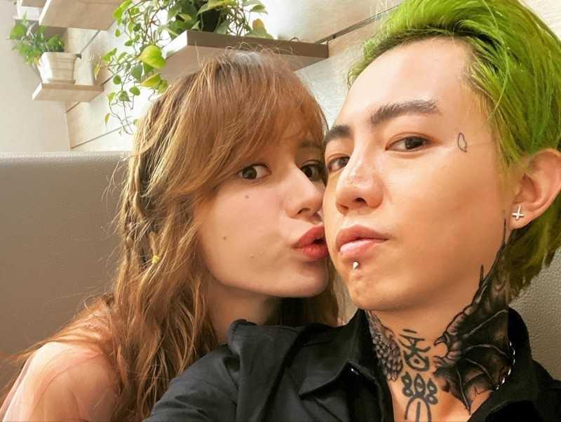 Singer's Ex-Wife Exposes Him For Allegedly Having Sex With Another Singer At A Recording Studio ...