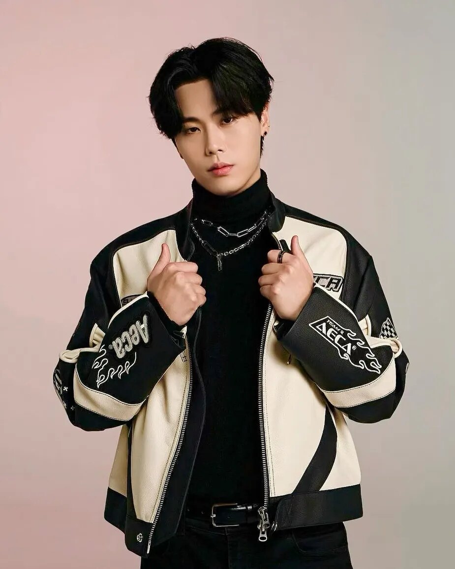 “Street Man Fighter” Leader Young J Attended His Girlfriend's High ...