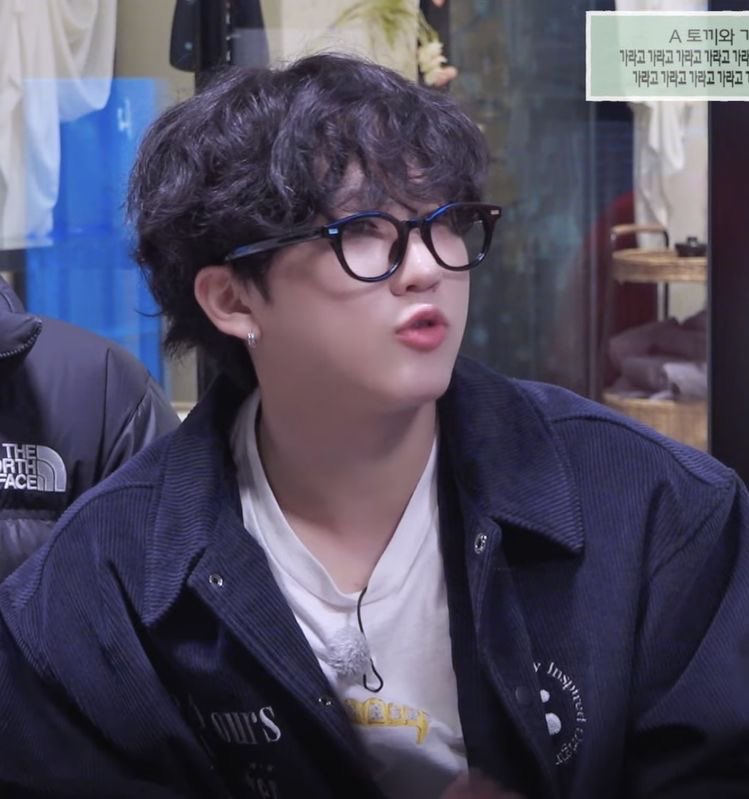 9 K-Pop Idols Who Have Adorable, Naturally Curly Hair - Koreaboo