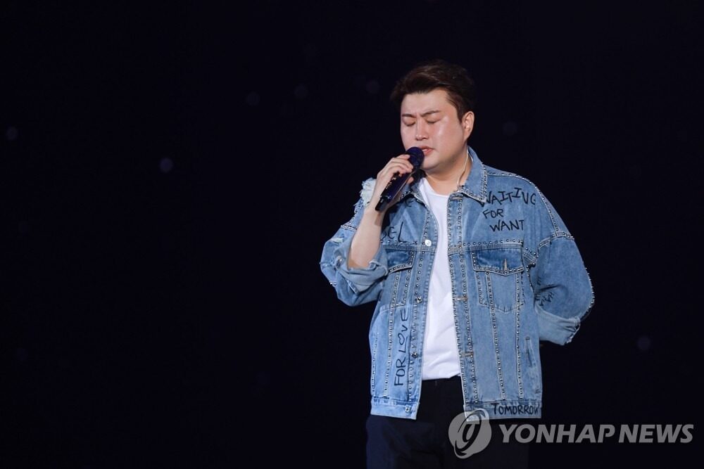 Famous Singer Continues Holding Concerts Despite DUI Allegations - Koreaboo