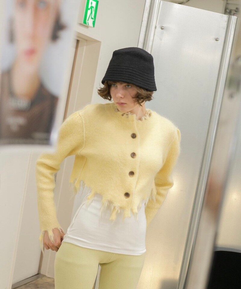 Eagle-Eyed Netizens Find The Brand Of Min Hee Jin’s Second Press ...