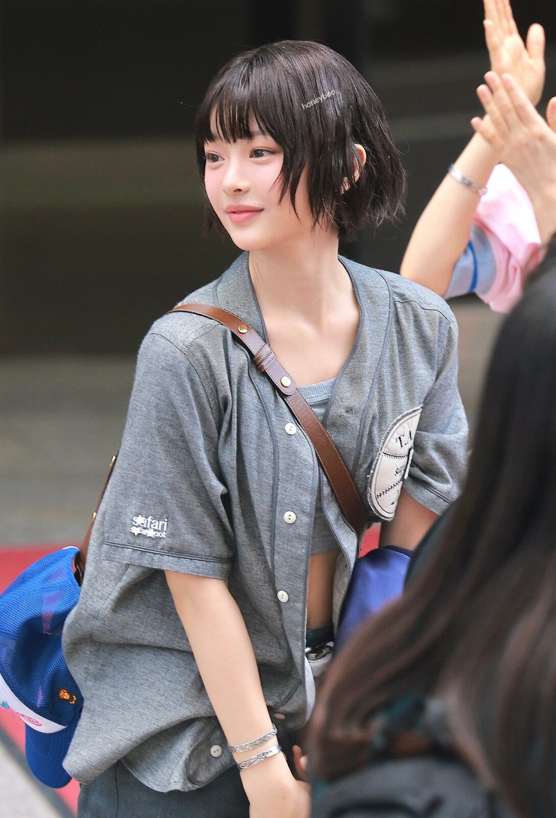 No One Can Get Enough Of NewJeans Hanni's Legendary Haircut - Koreaboo