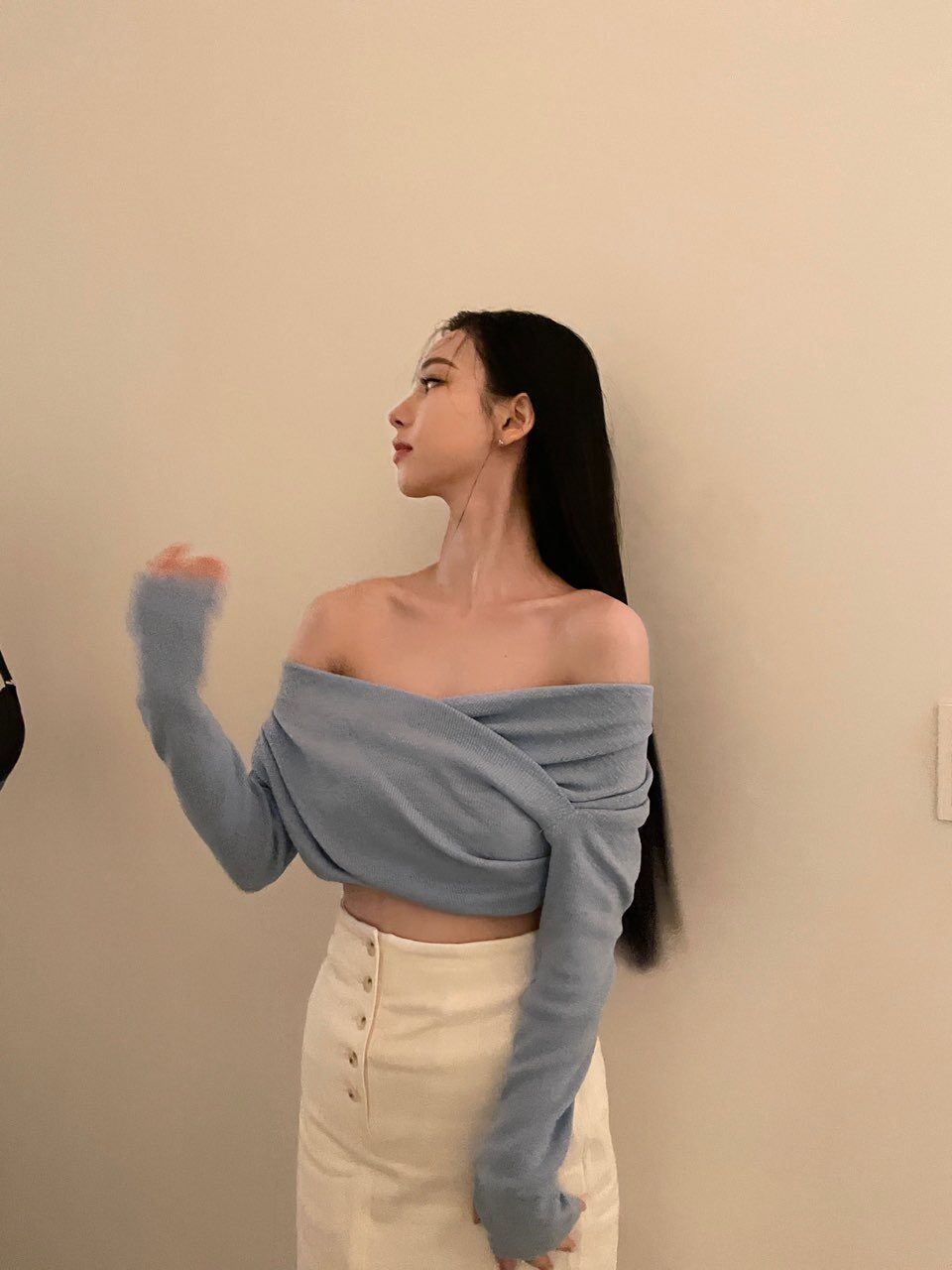 Aespa's Karina Faces Criticism For Wearing "Revealing" Clothes - Koreaboo