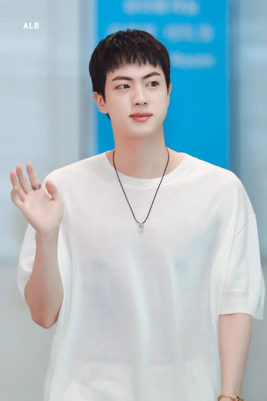 BTS’s Jin Escorted By 30 French National Police While Carrying The Flame For "2024 Paris ...