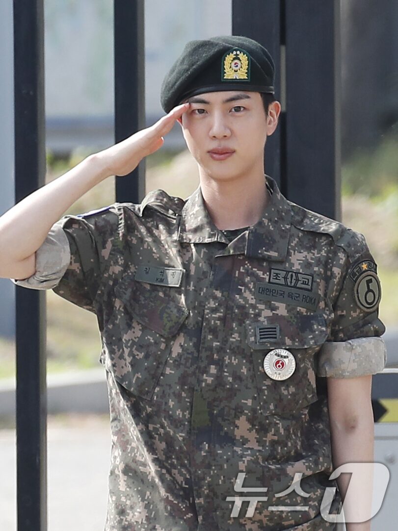 BTS’s Jin Makes It Official With Gucci: ARMY’s Prediction Comes True ...