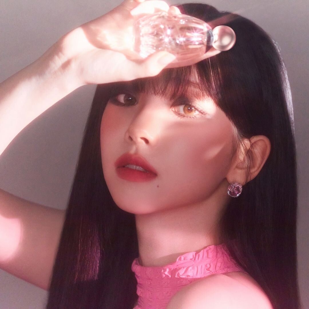 Aespa's Karina Faces Criticism For Her Make Up In Recent Photoshoot ...