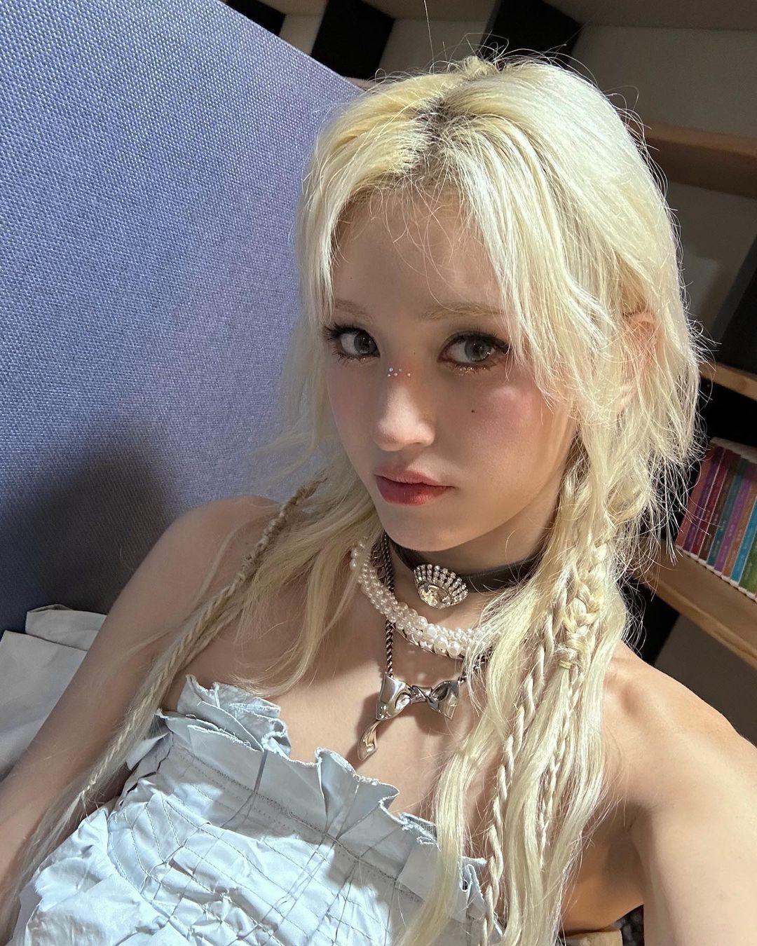 Somi's Unexpected Brown Hair Transformation Takes Netizens By Surprise ...