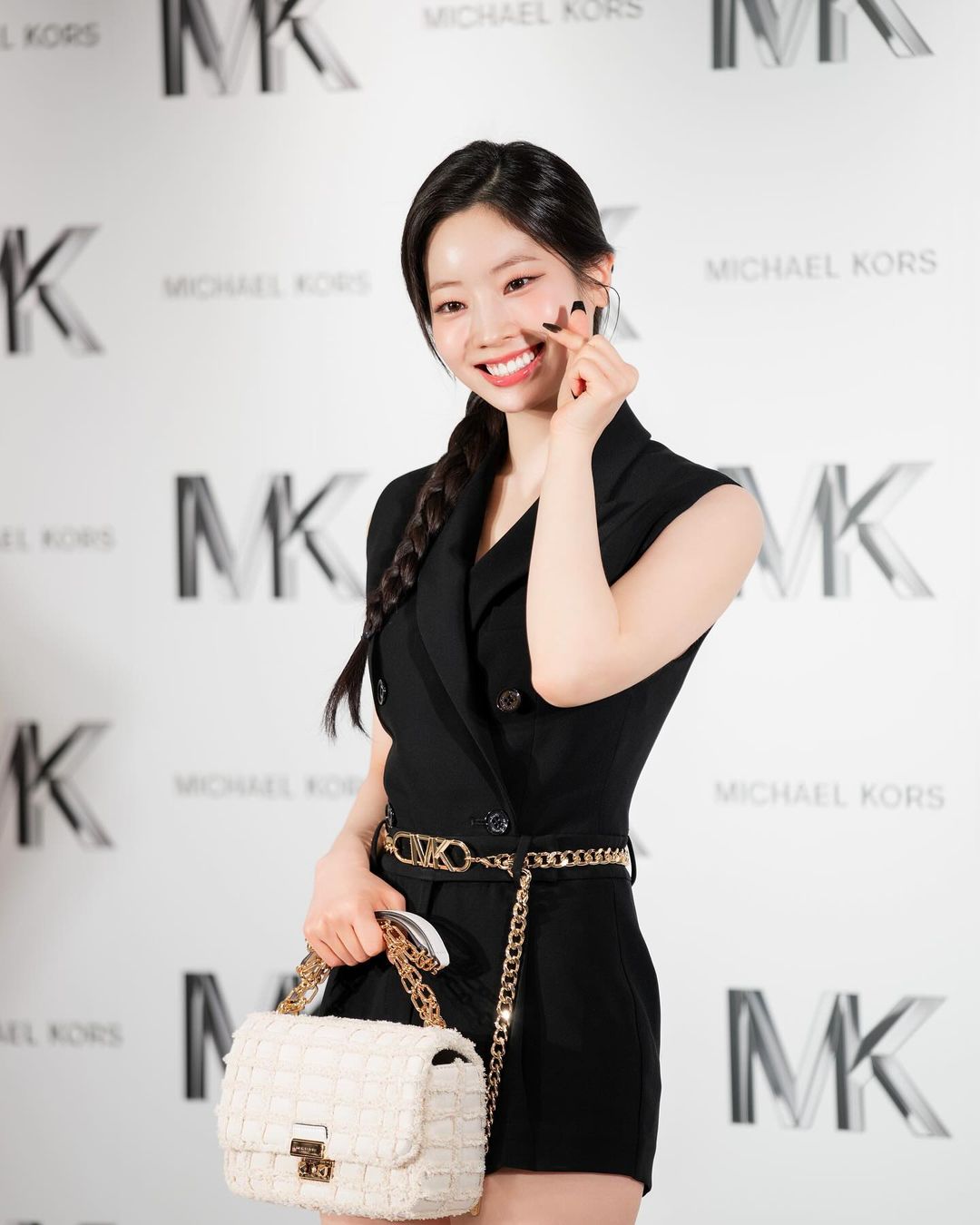 TWICE Dahyun's Fashion Week Appearance Shockingly Turns Into Her ...