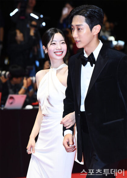 TWICE's Dahyun Shows Off Chemistry With B1A4's Jinyoung At Busan International Film Festival ...