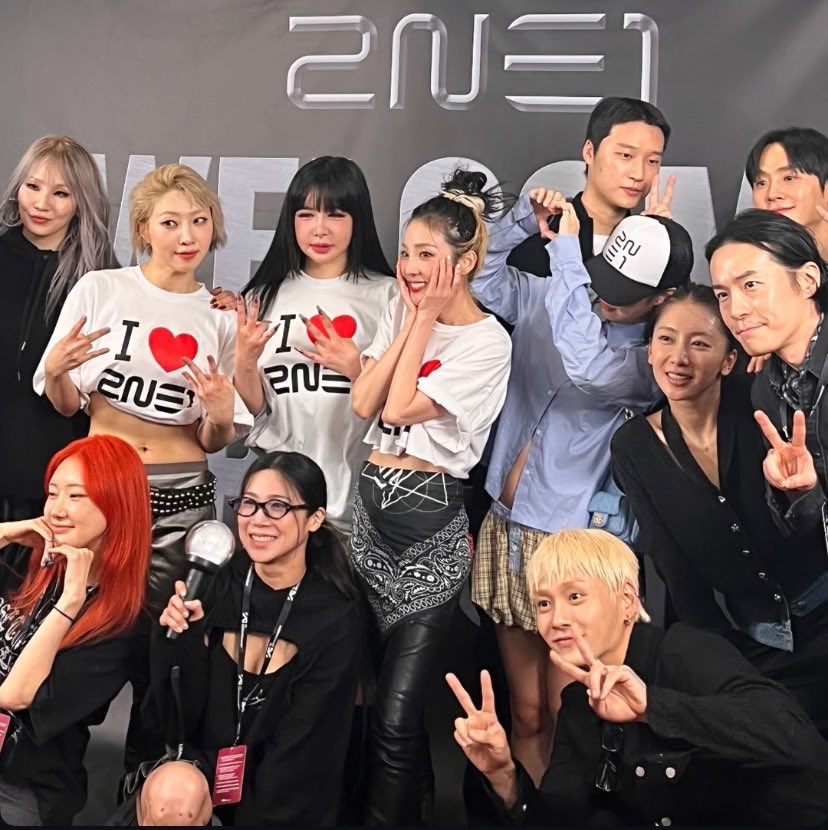 2NE1's "Welcome Back" Concert Reunites Legendary YG Family Artists Past ...