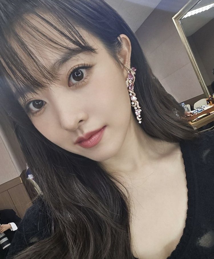 Park Bo Young Becomes Hot Topic For Her Mature Visuals At Recent Event - Koreaboo