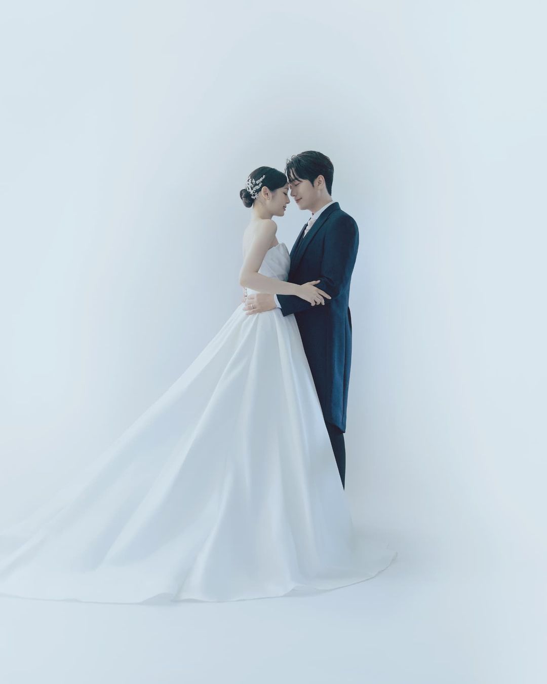 Korean Netizens Congratulate Kim Yuna’s Second Wedding Anniversary ...