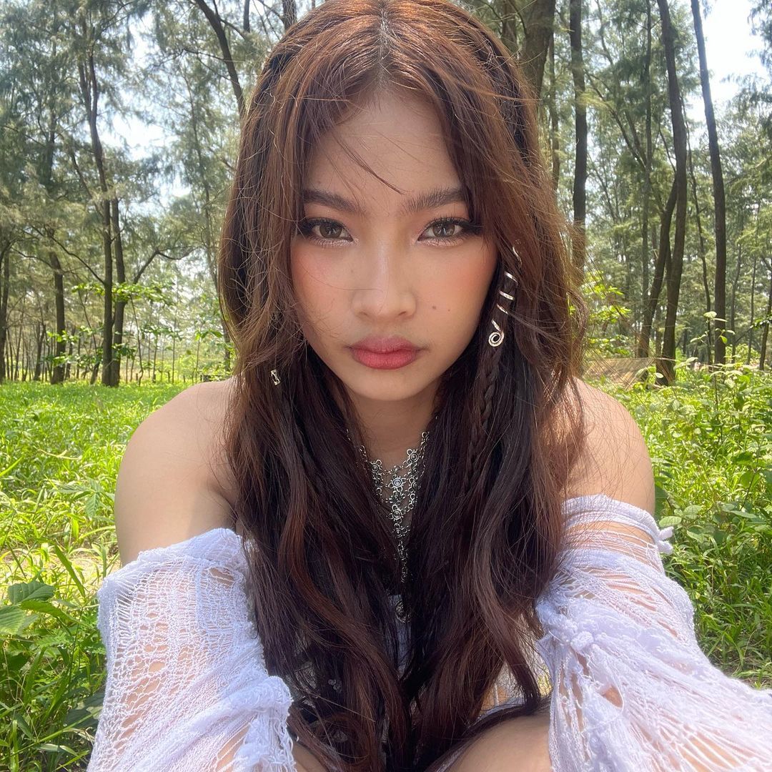 BINI Colet's Sister Speaks Out Following "Embarrassing" Disturbances - Koreaboo