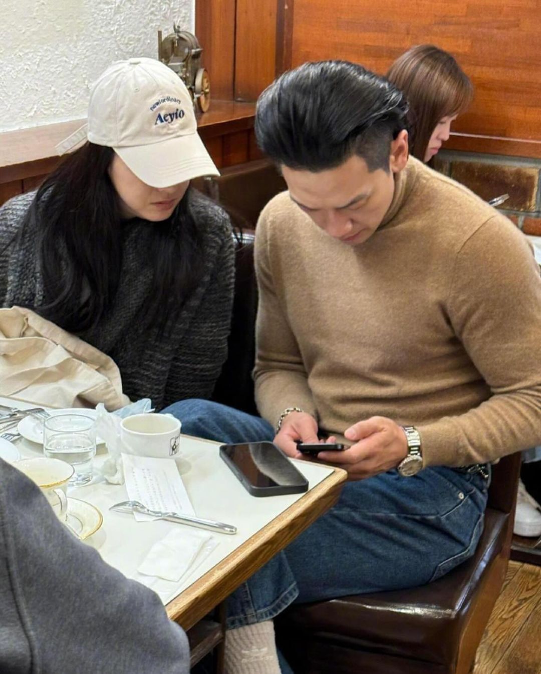 Famous Idol-Actress Married Couple Spotted Out Together — With Cute ...