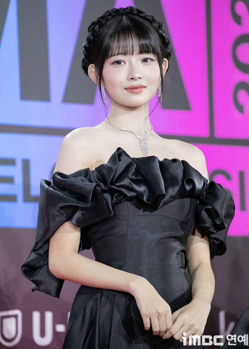 IVE's Proportions At The 2024 "MMA Awards" Red Carpet Become A Hot Topic - Koreaboo