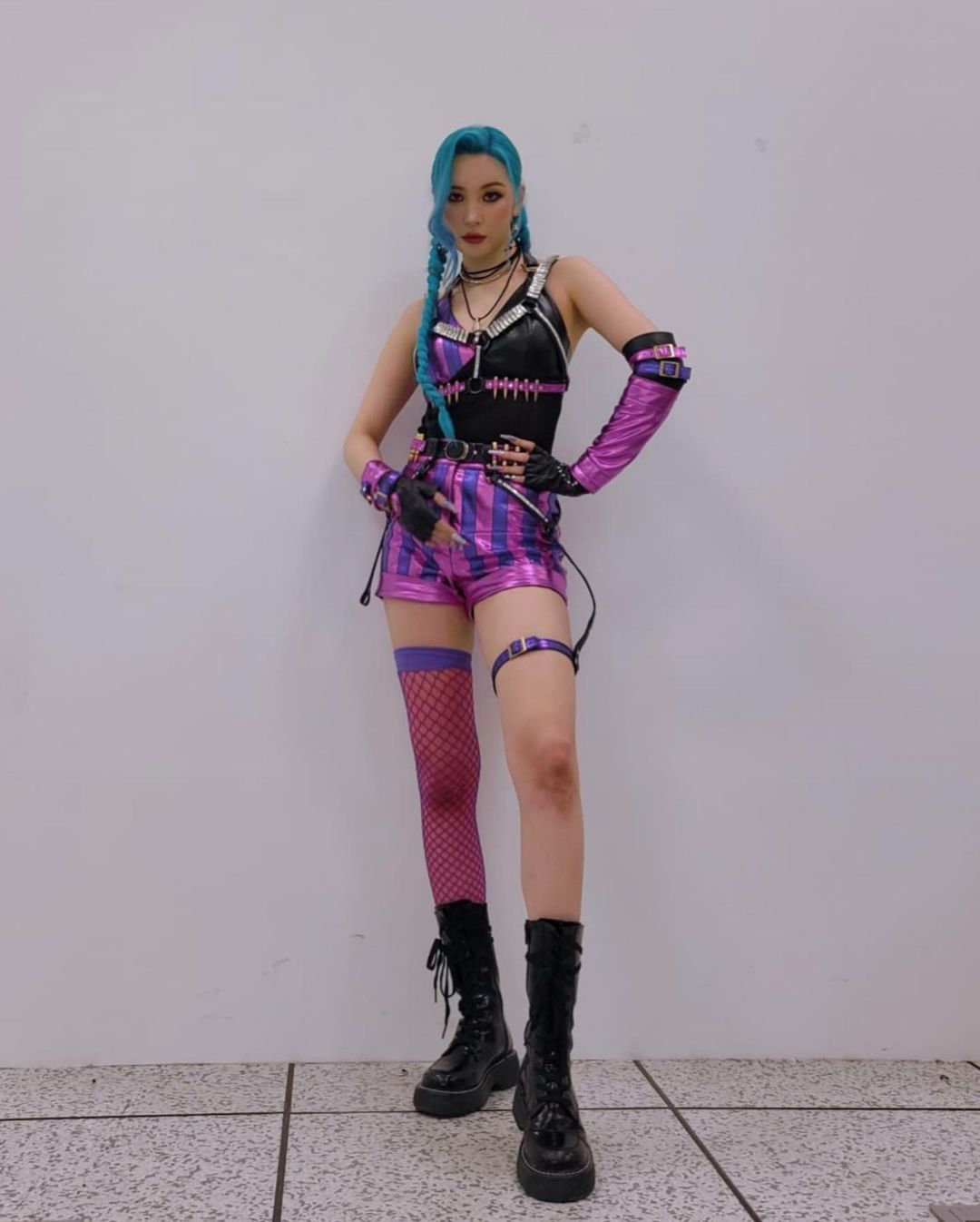 4th-Gen Idol Goes Viral With Jaw-Dropping Jinx Cosplay Following ...