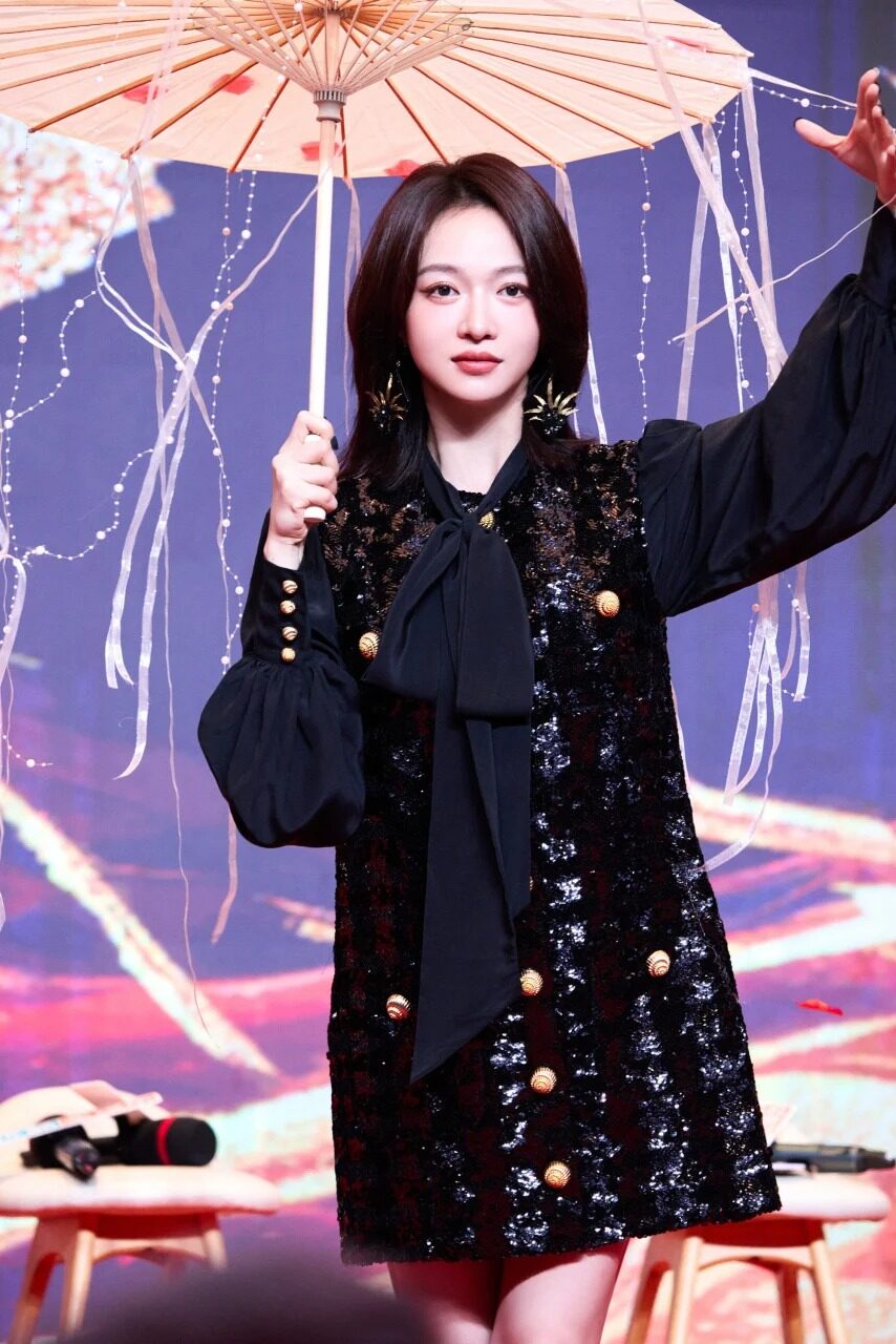 Actress's "Baby Bump" Sparks Speculation And Concern - Koreaboo