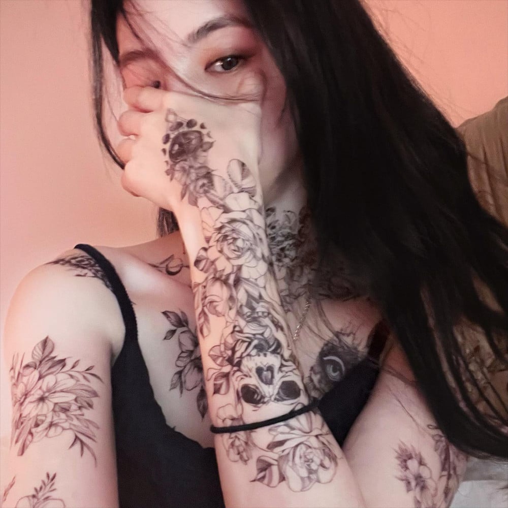 Han So Hee Shows Off New "Tattoos" - Koreaboo