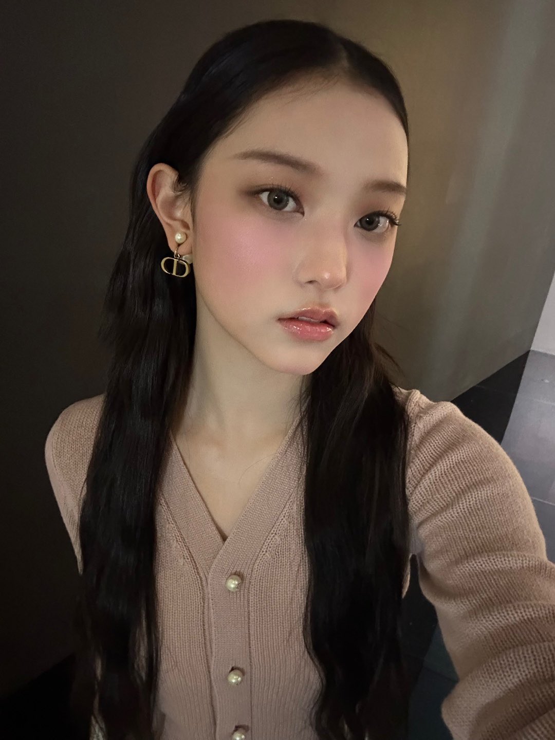 Netizens Name 3 Idols As The "5th Gen Visual Princesses" - Koreaboo