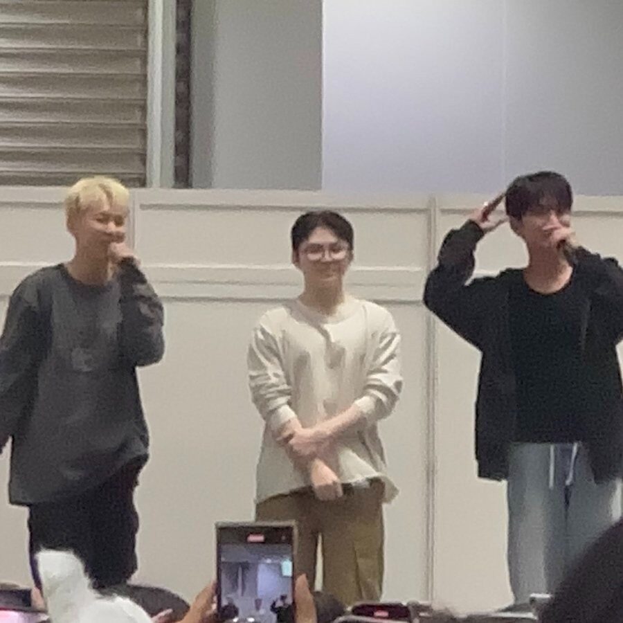 "Disrespectful" Behavior Towards SEVENTEEN's Woozi At Fan Event Sparks ...