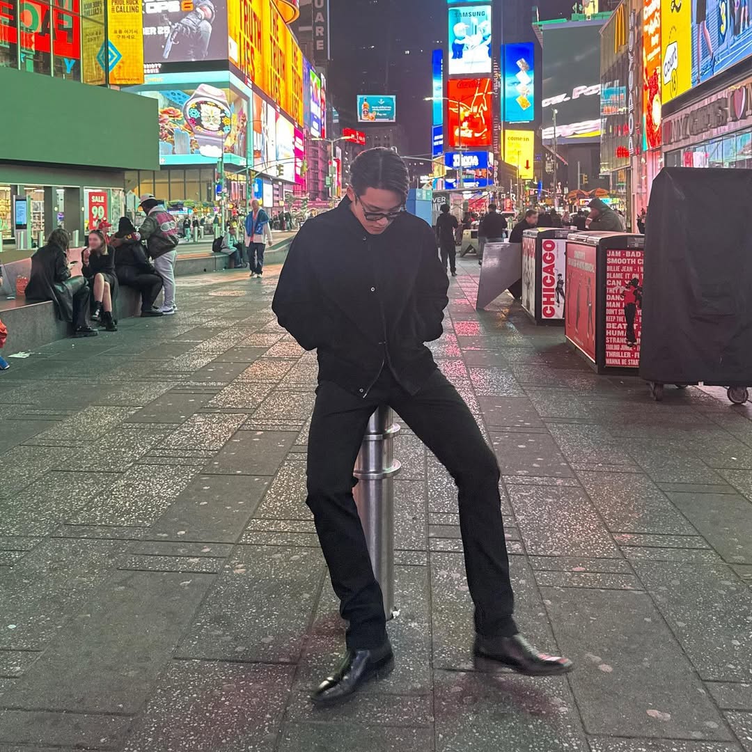 The Handsome Rising Actor Who Makes SEVENTEEN's Mingyu Look "Small ...