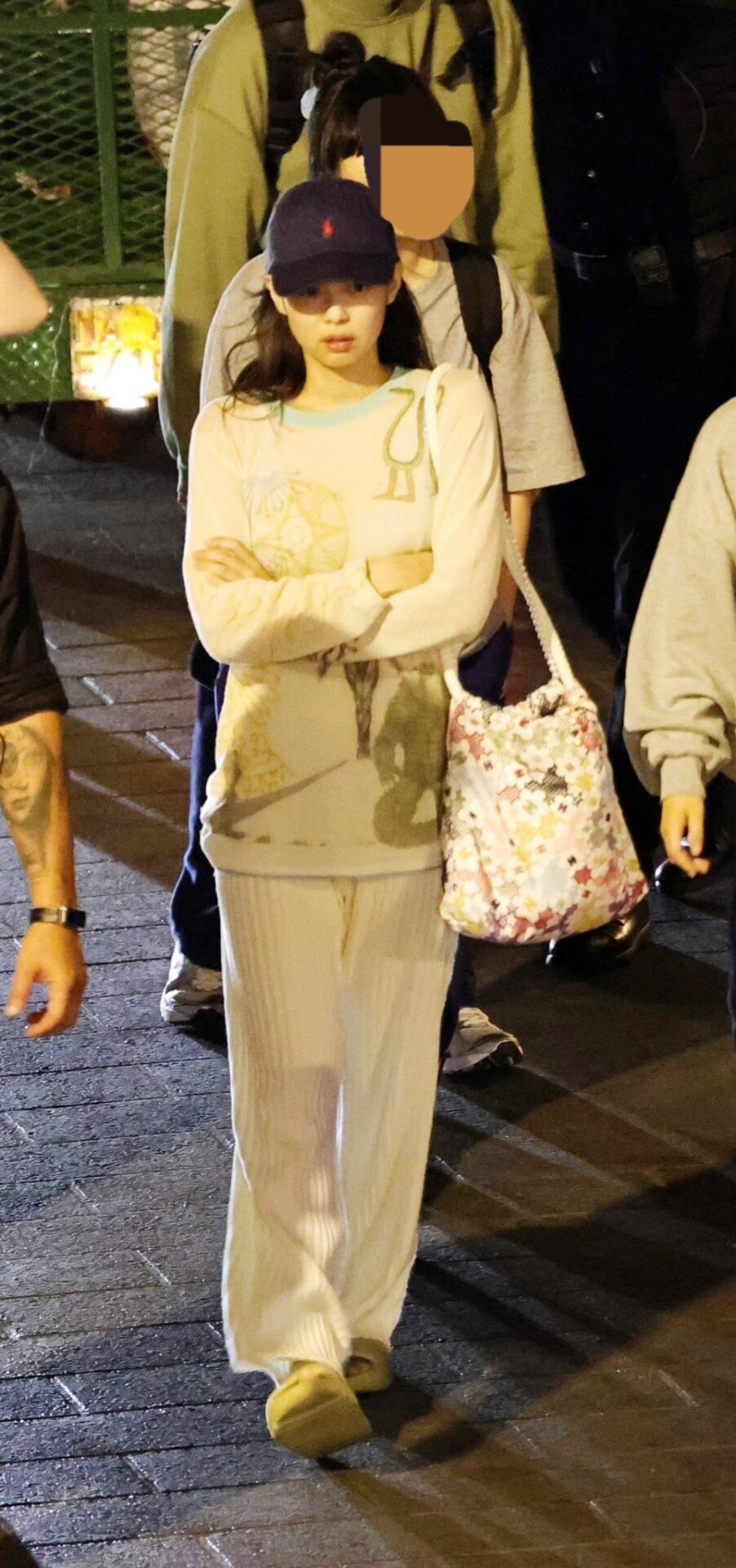 BLACKPINK Jennie's Chanel Bag Draws Ridicule For Its Exorbitant Price - Koreaboo