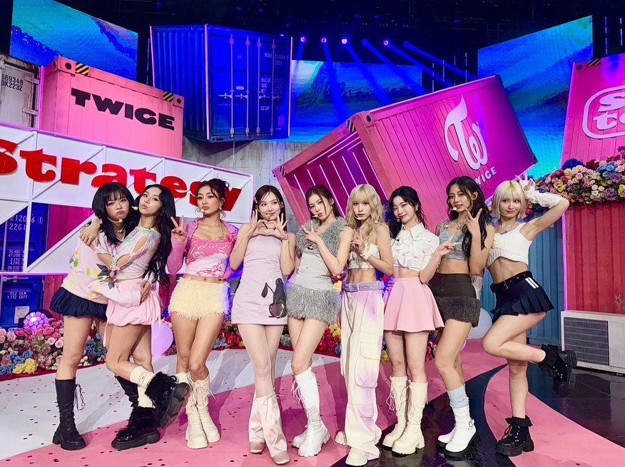 Netizens React To TWICE's New Comeback - Koreaboo