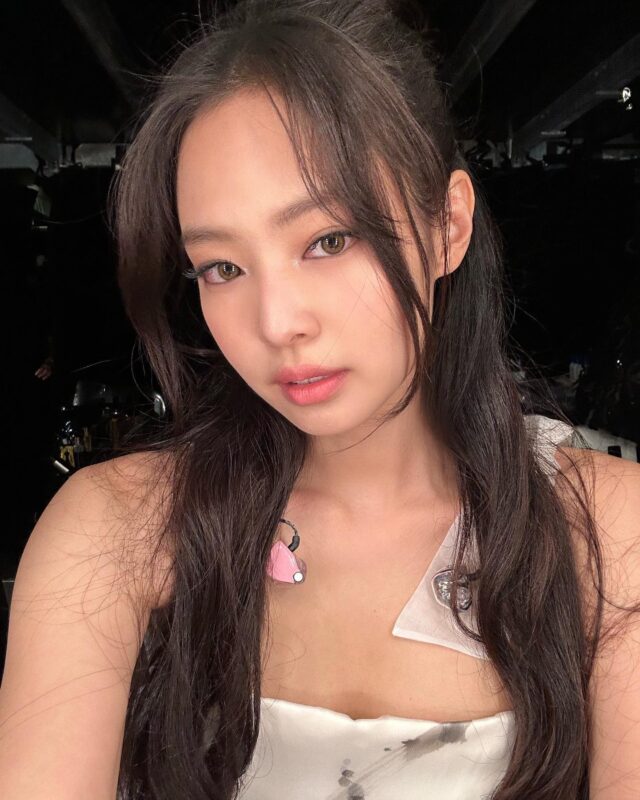 BLACKPINK Jennie's Heart-Fluttering Interaction With Handsome Male ...