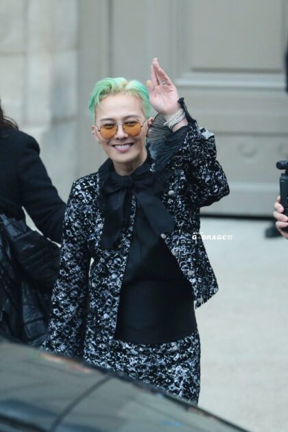 G-Dragon's Visuals Praised At "Paris Fashion Week" Despite "Weird ...