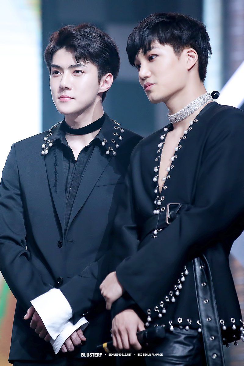 EXO's Lay Zhang Teases OT9 Reunion - Koreaboo