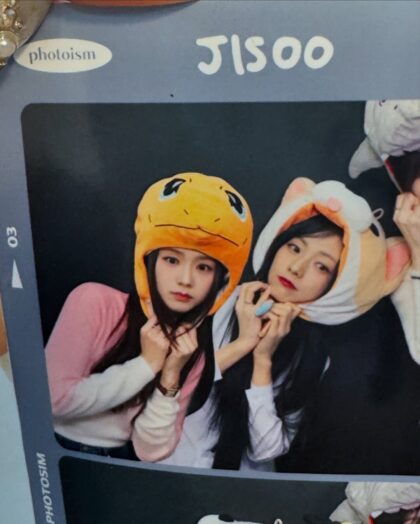 BLACKPINK's Jisoo Isn’t The Only Visual in Her Family — New Photos With ...