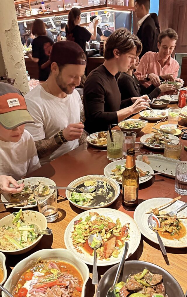 BLACKPINK's Lisa Spotted Cozied Up With Rumored Boyfriend During Outing ...