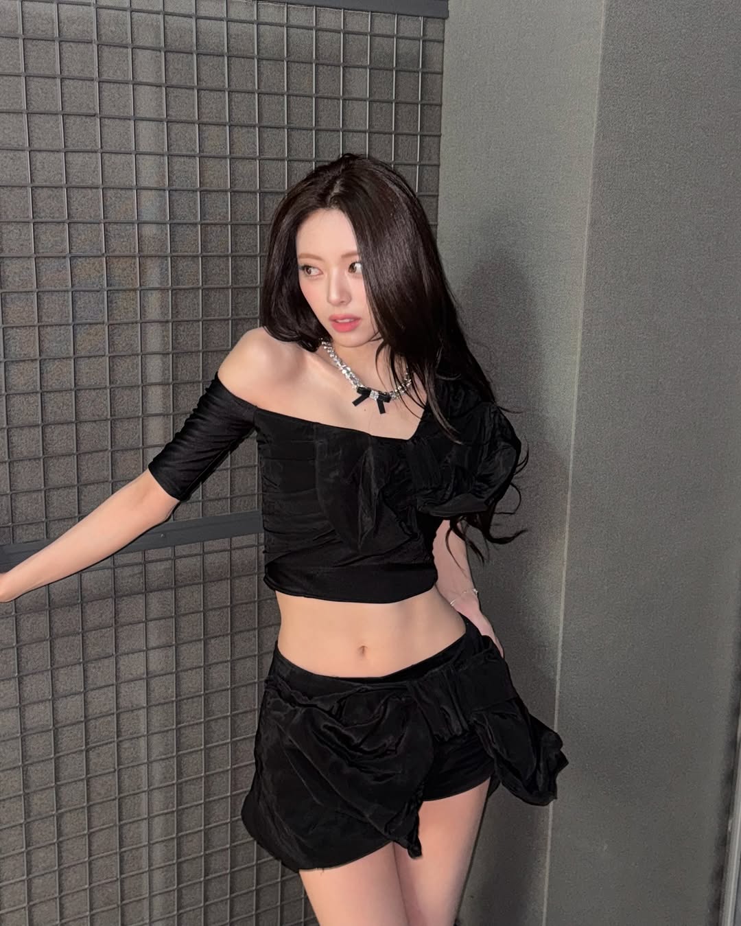 ITZY's Yuna Spills Her Workout Secrets For A Snatched Waist - Koreaboo