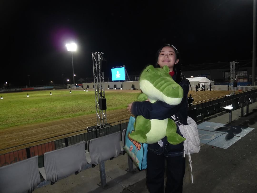 NJZ's Hanni Generates Buzz With Her Latest Campaign - Koreaboo