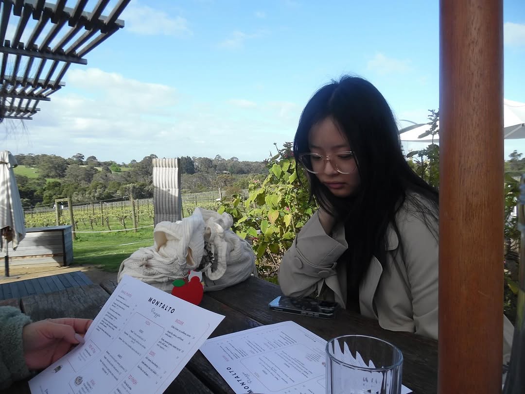 NJZ's Hanni Generates Buzz With Her Latest Campaign - Koreaboo