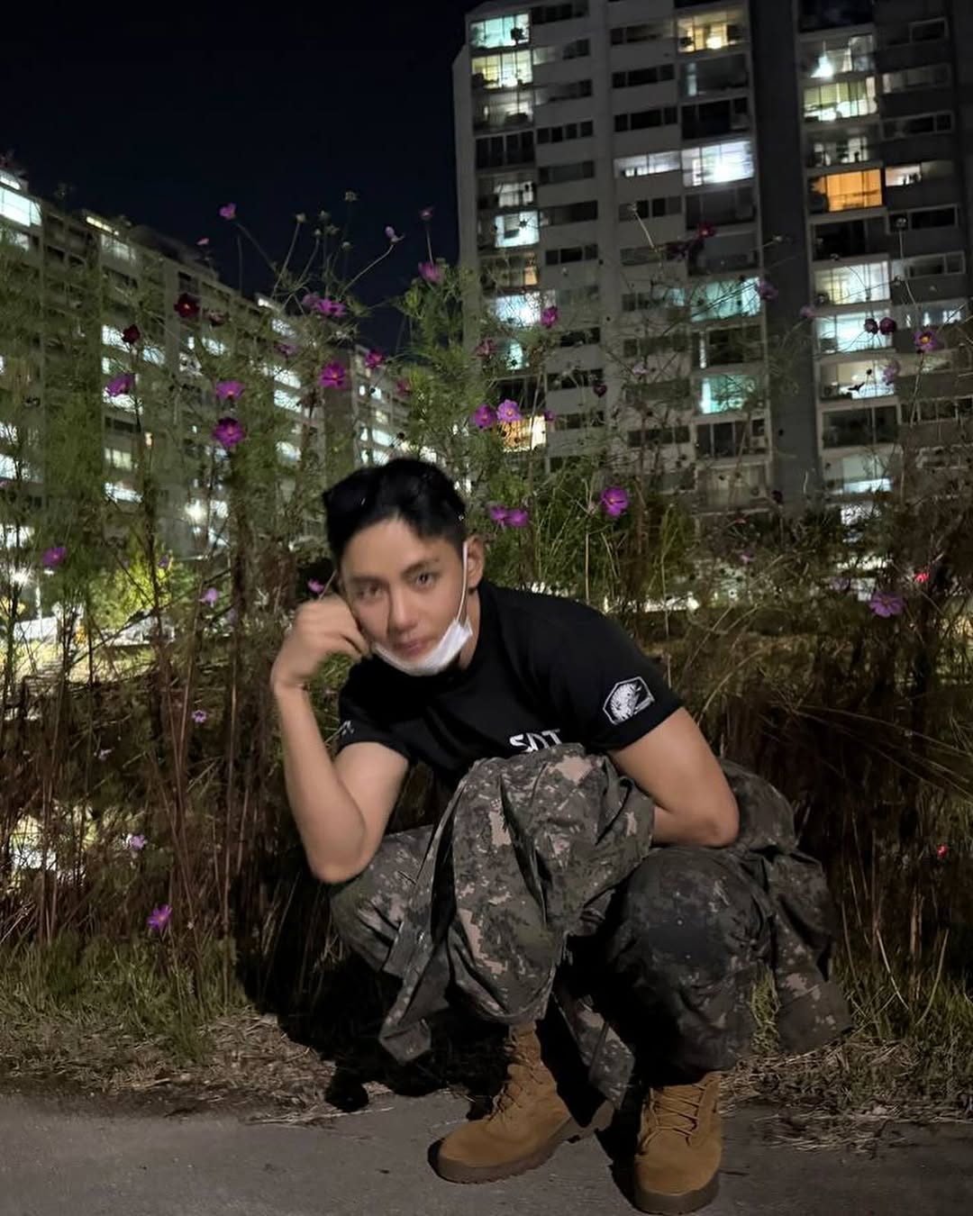 BTS's V Breaks the Internet With His Sculpted Physique In New Update ...