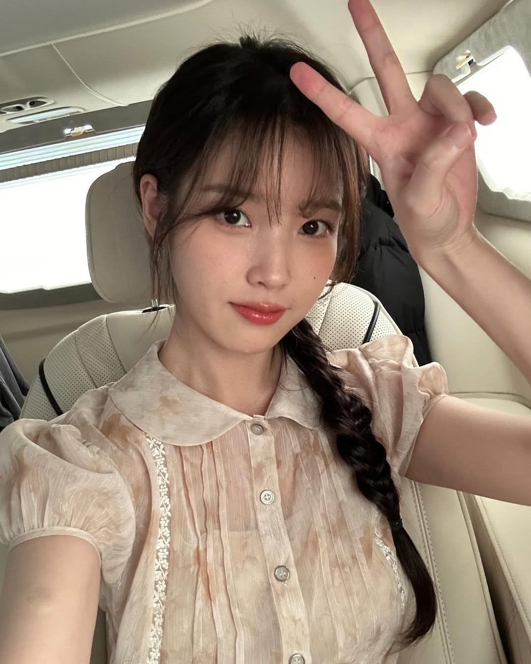 IU's Instagram Following Sees A Consistent Drop - Koreaboo