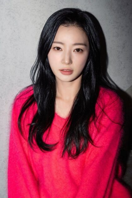 Actress Song Ha Yoon Disappears From The Teaser Of Her Own Upcoming K ...