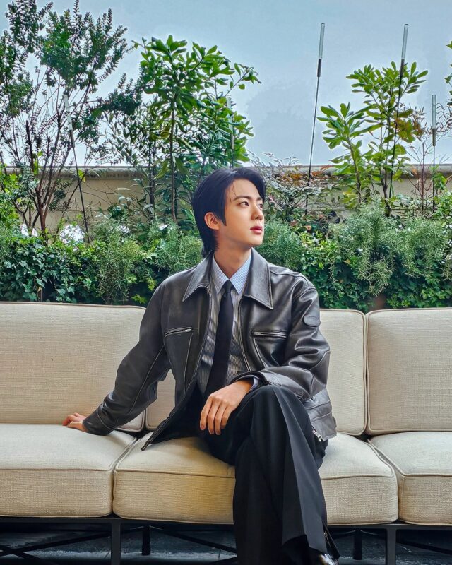 BTS's Jin Reveals The Shocking Story Behind Tom Cruise's Appearance On "Run Jin" - Koreaboo