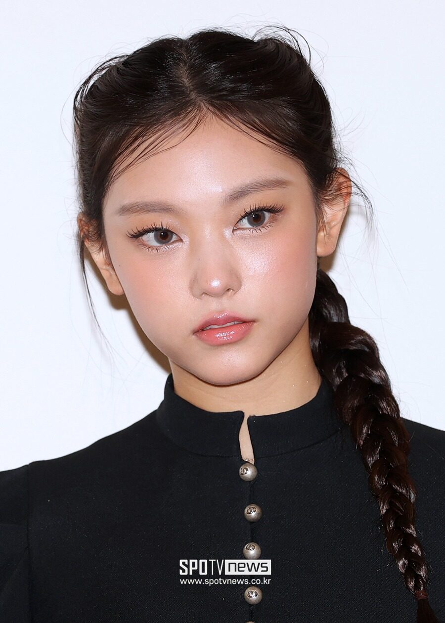 NJZ's Haerin Reveals Bare Face On Social Media, Invites Strong ...