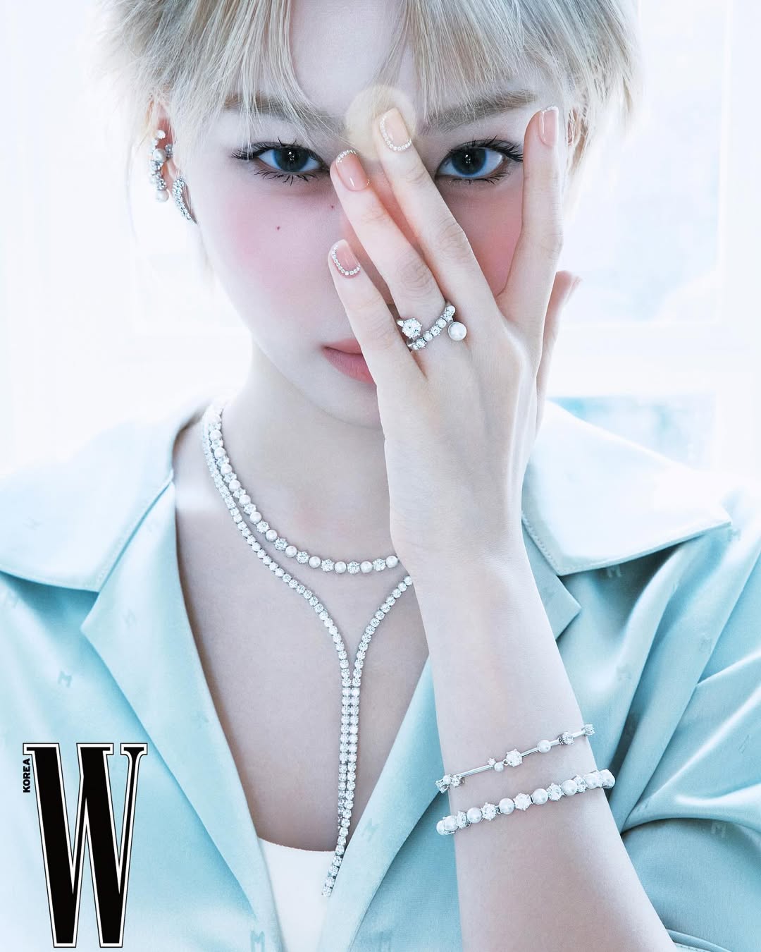 Le Sserafim S Chaewon Shocks With Pixie Haircut Koreaboo