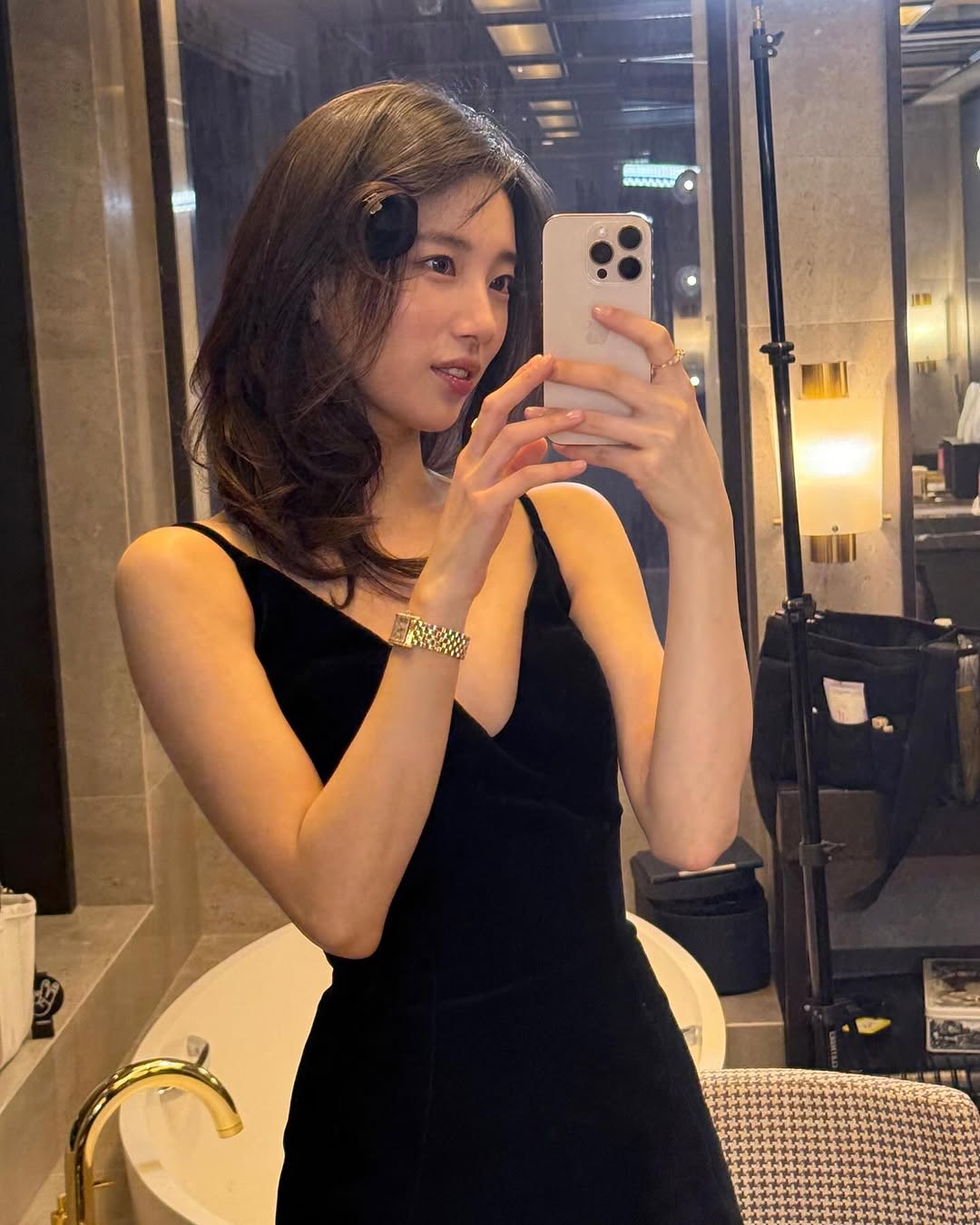 Suzy Sparks Buzz With Her Unexpected Tattoo - Koreaboo